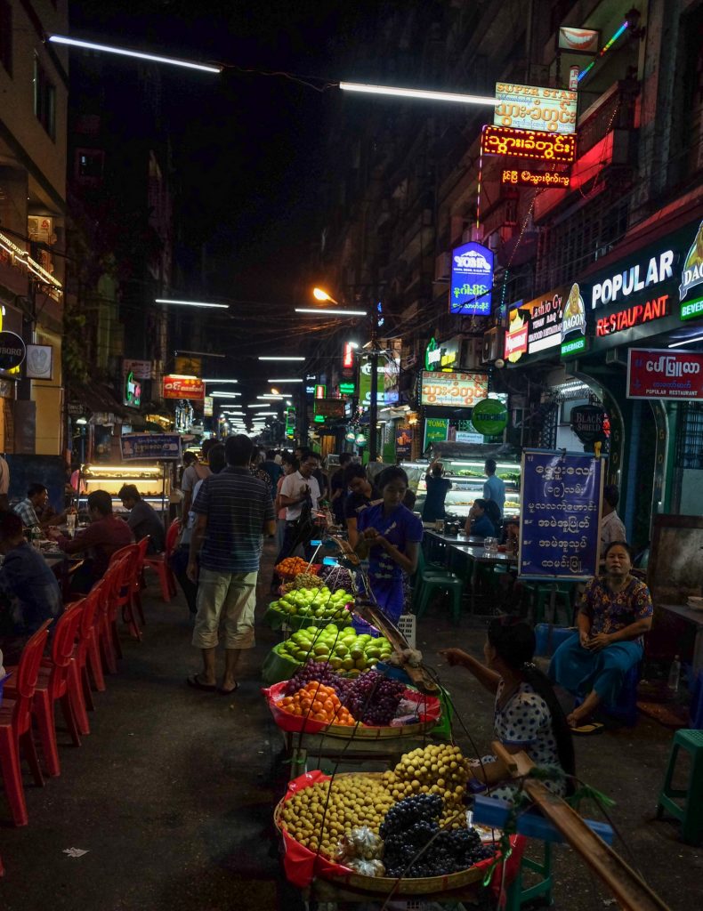 Yangon at night – Travelog of Us